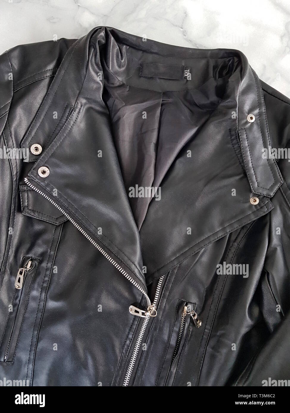 Heavy black cloth hi-res stock photography and images - Alamy