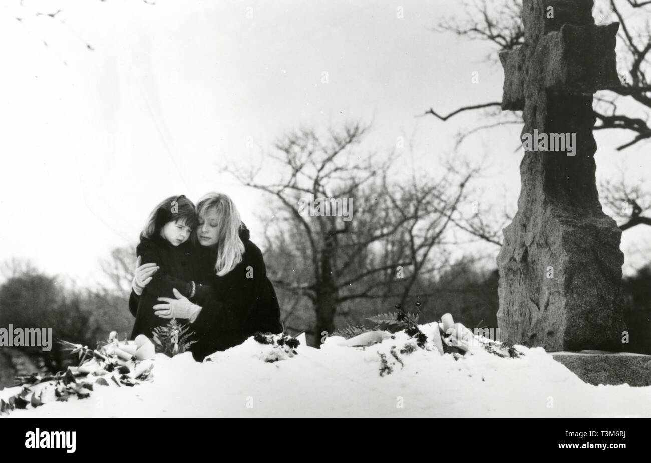 Goldie Hawn in the movie Deceived, 1991 Stock Photo - Alamy