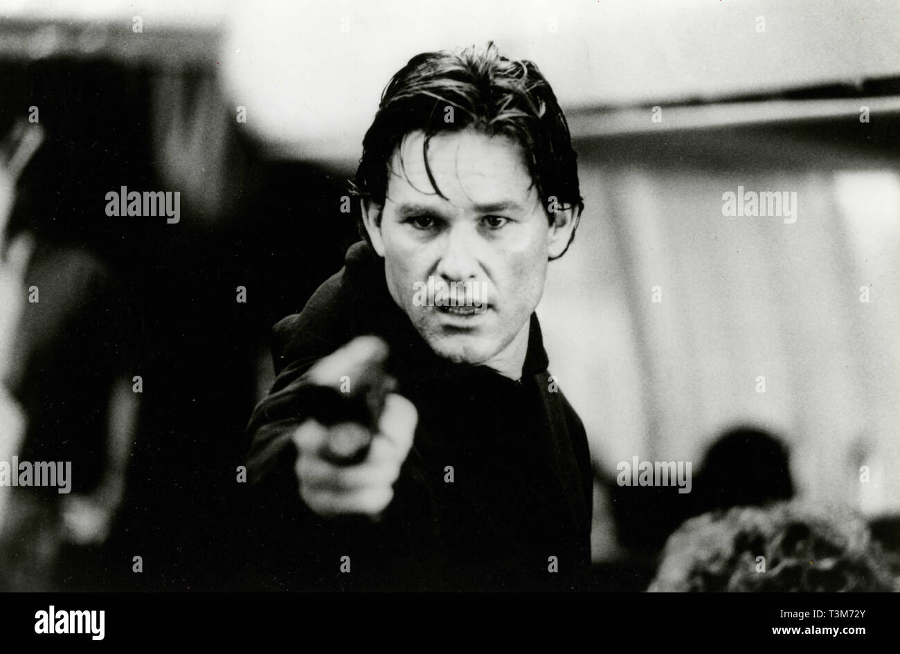 Executive decision 1996 hi-res stock photography and images - Alamy