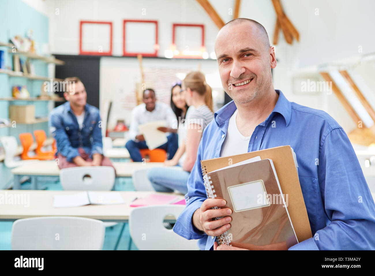 College lecturer hi-res stock photography and images - Alamy