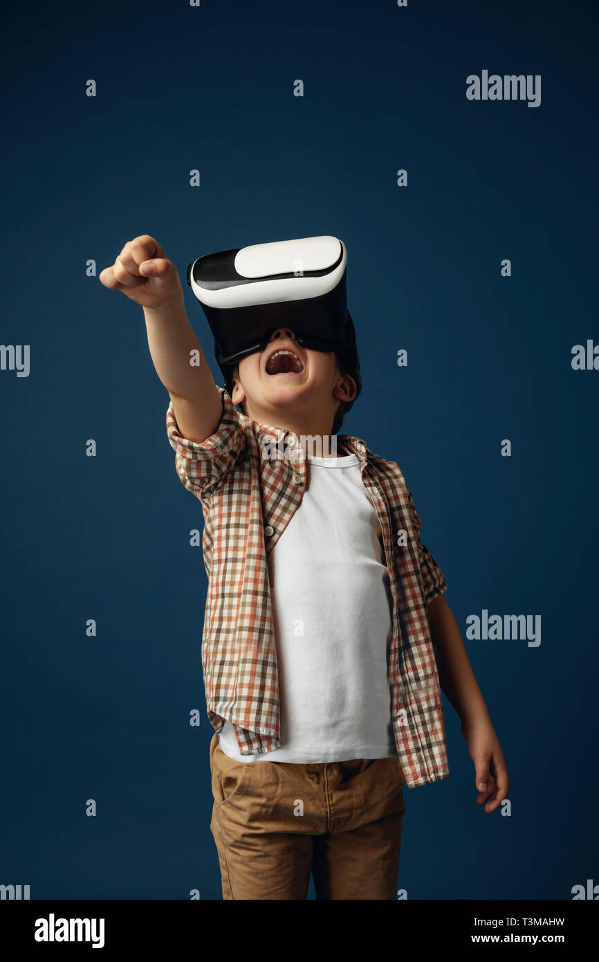 Fake video games hi-res stock photography and images - Alamy