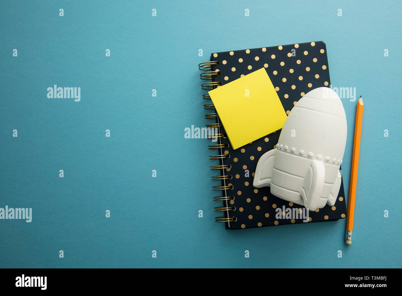 Plan launch hi-res stock photography and images - Alamy