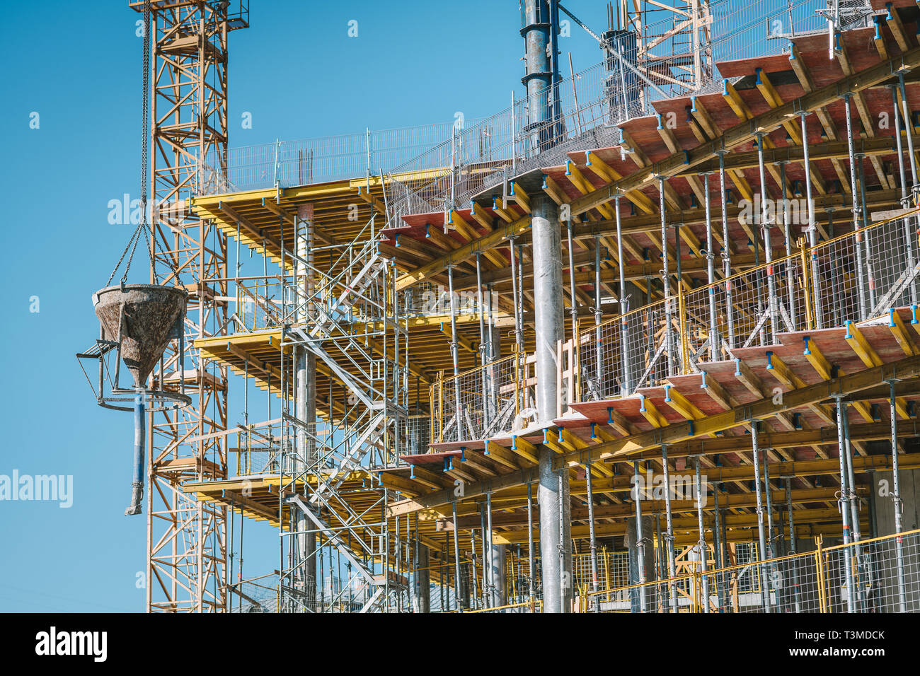 Construction of a new high-rise office building, closeup view of ...