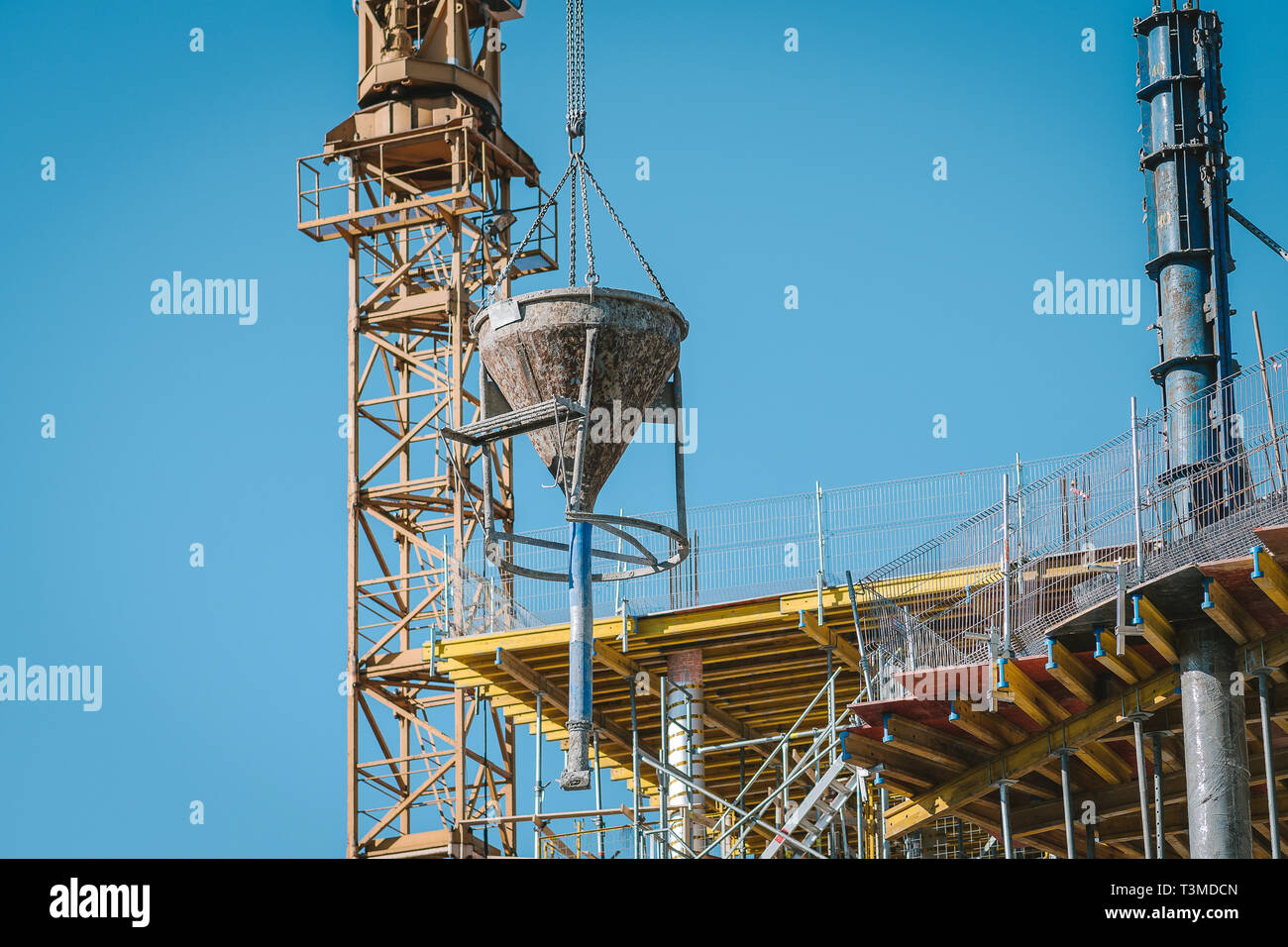 Construction of a new high-rise office building, closeup view of ...