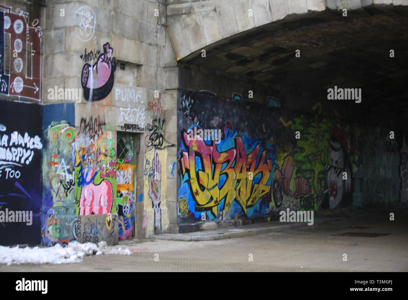 Graffiti in vienna hi-res stock photography and images - Alamy