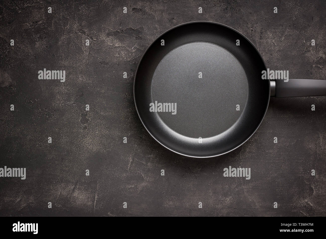 Empty Frying Pan Black on Dark Stone Surface. Culinary Background Stock ...