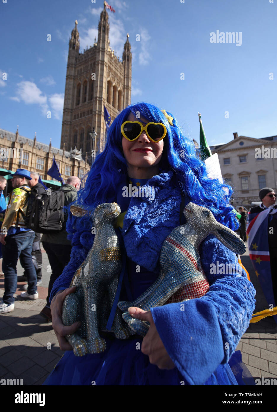 NHS psychologist Tania Thorn protests against Brexit in Westminster ...