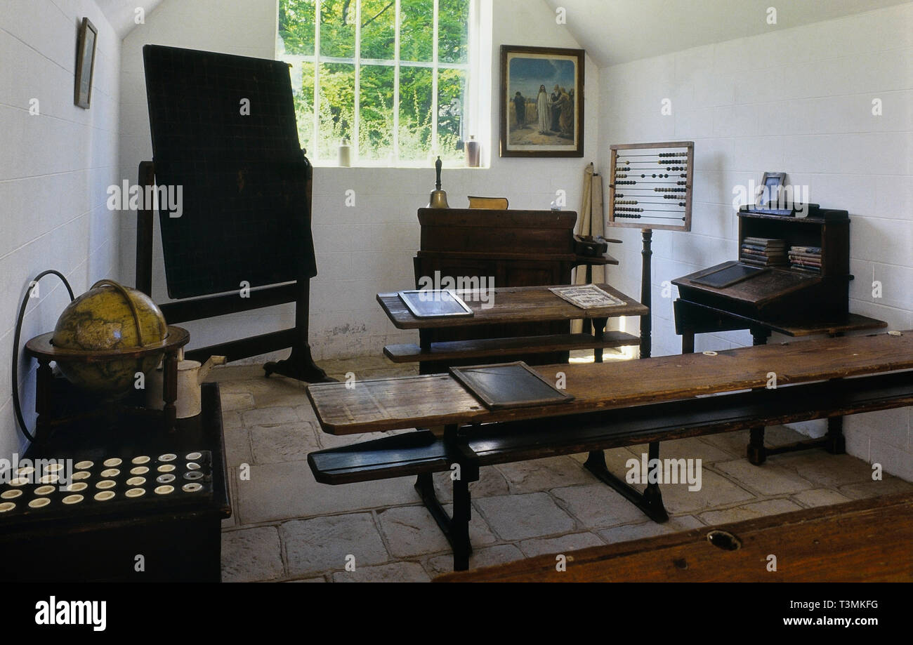 Victorian school hi-res stock photography and images - Alamy