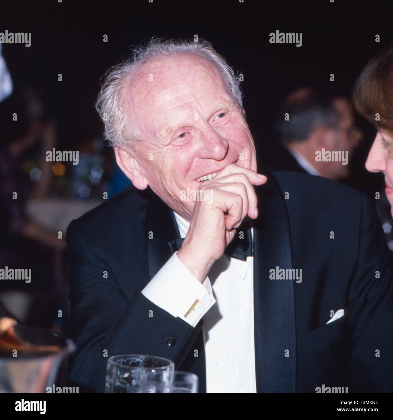 Gert frobe portrait hi-res stock photography and images - Alamy