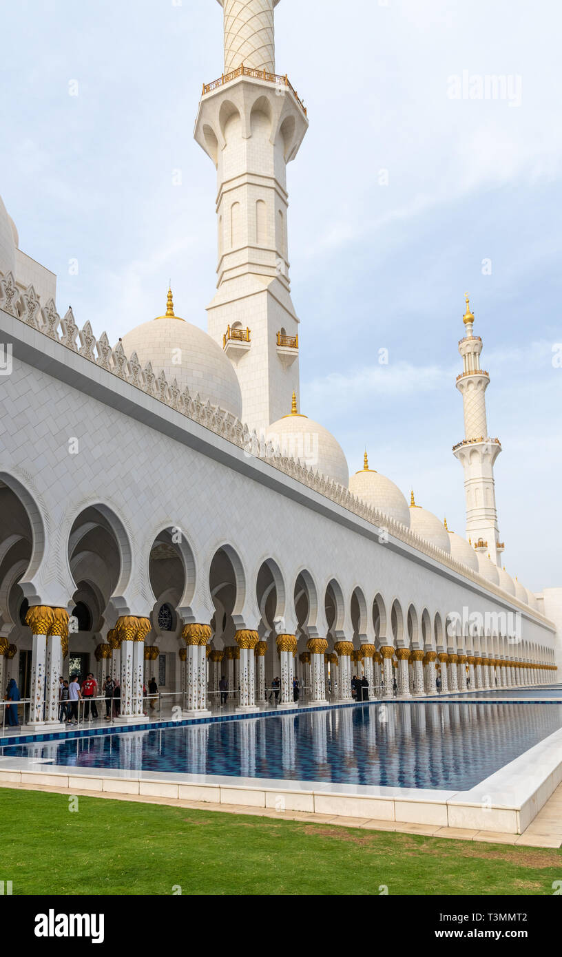 Abu Dhabi, UAE - March 31. 2019. Colonnade of Sheikh Zayd Grand Mosque ...