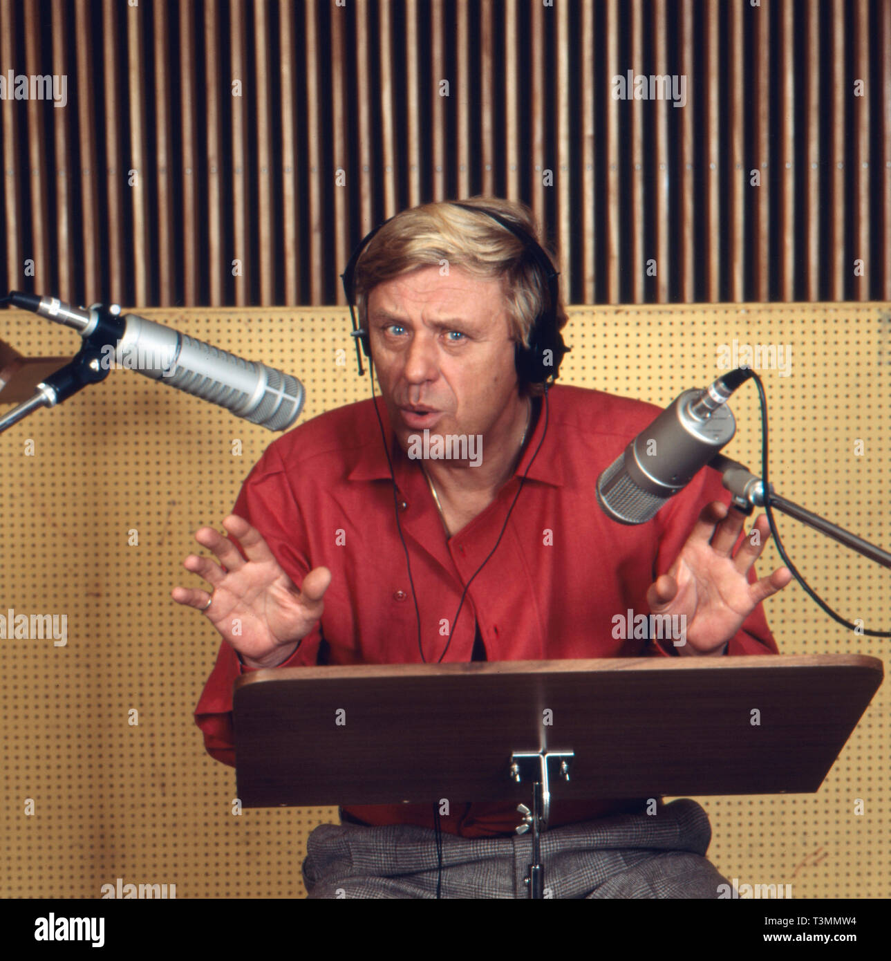 Producing text hi-res stock photography and images - Alamy