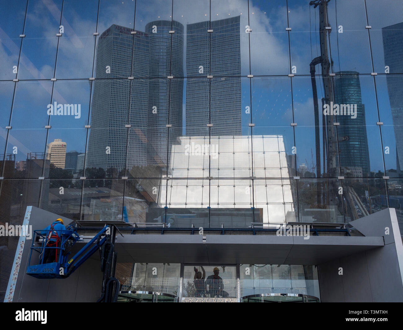 Azrieli towers. Modern, glass faced High rise buildings in Tel Aviv ...