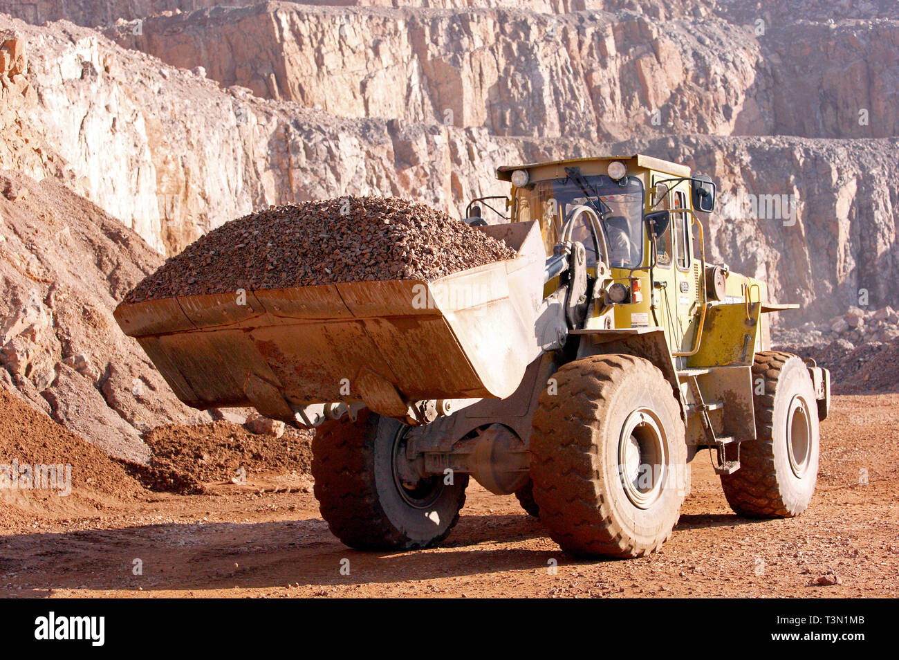 Hanson quarry products hi-res stock photography and images - Alamy