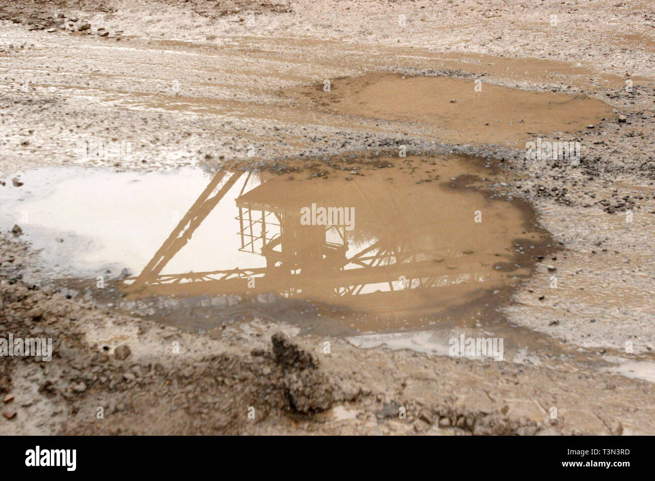 Hanson quarry wales hi-res stock photography and images - Alamy