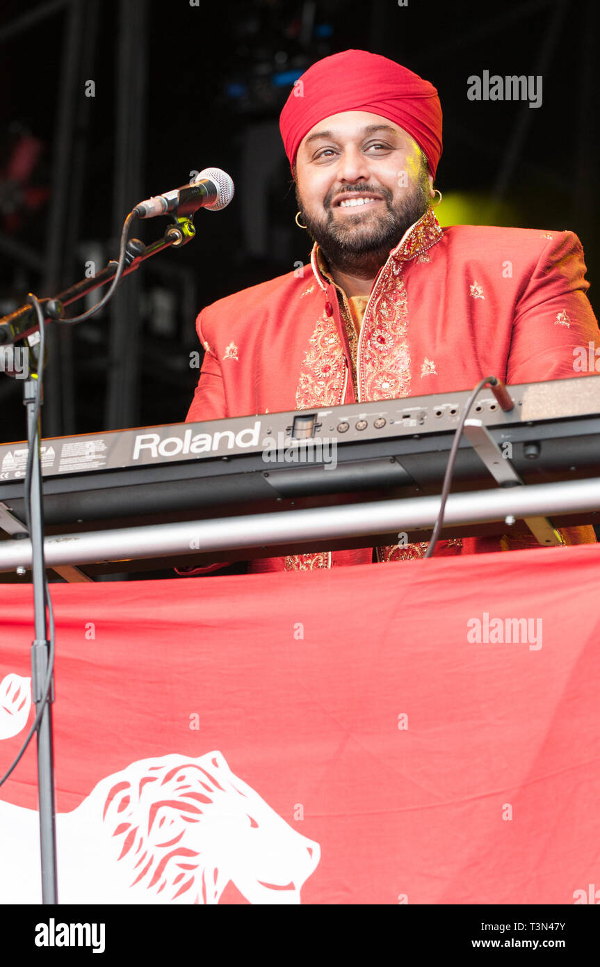 Ron Singh of Bhangra rock fusion band, Kissmet performing at the WOMAD ...