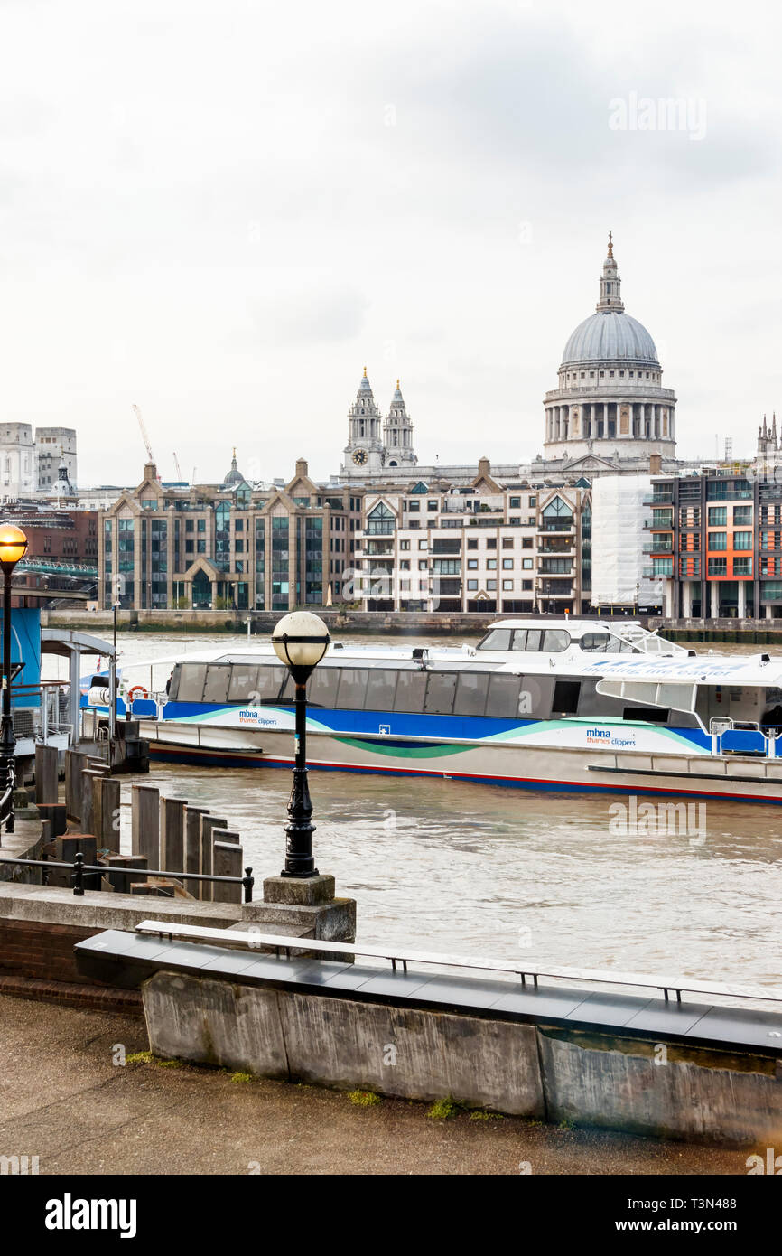 Thames clipper catamaran hi-res stock photography and images - Alamy