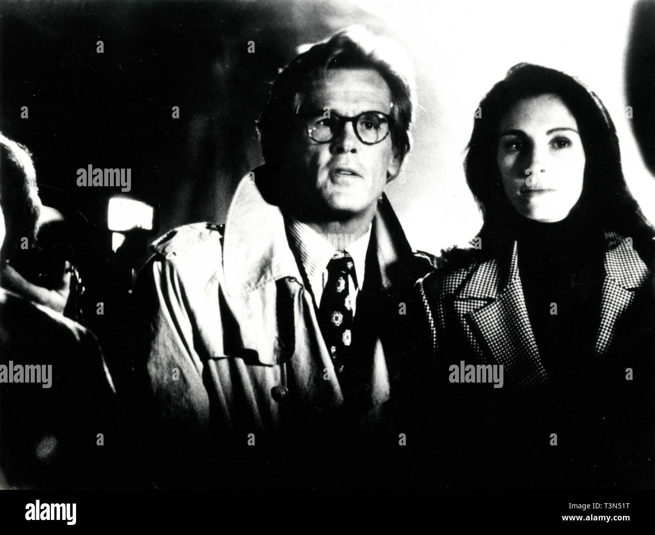 Julia roberts in i love trouble hi-res stock photography and images - Alamy