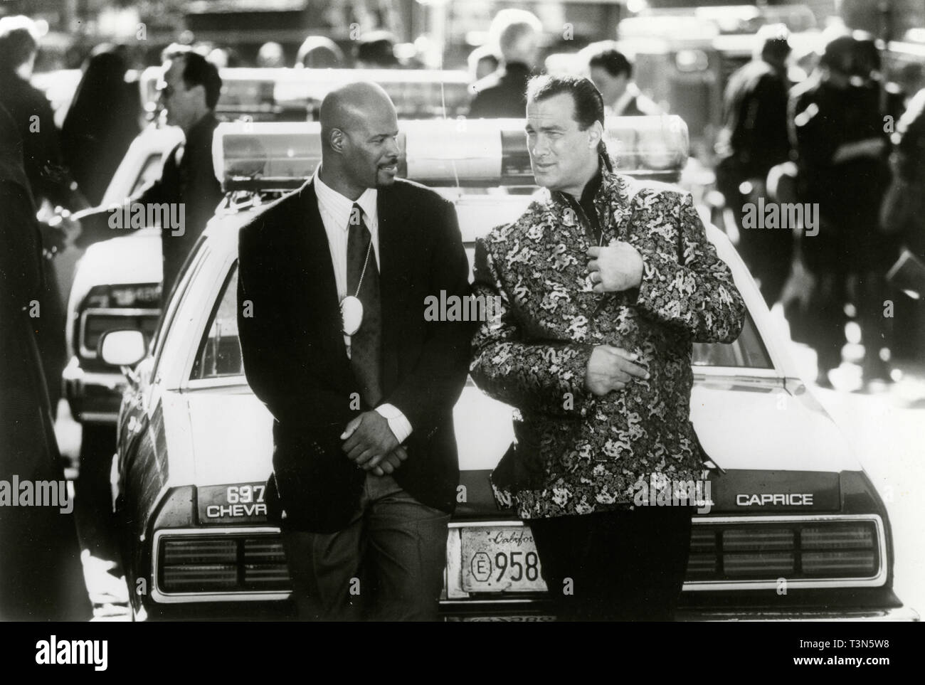 Actors Keenen Ivory Wayans and Steven Seagal in the movie The Glimmer ...