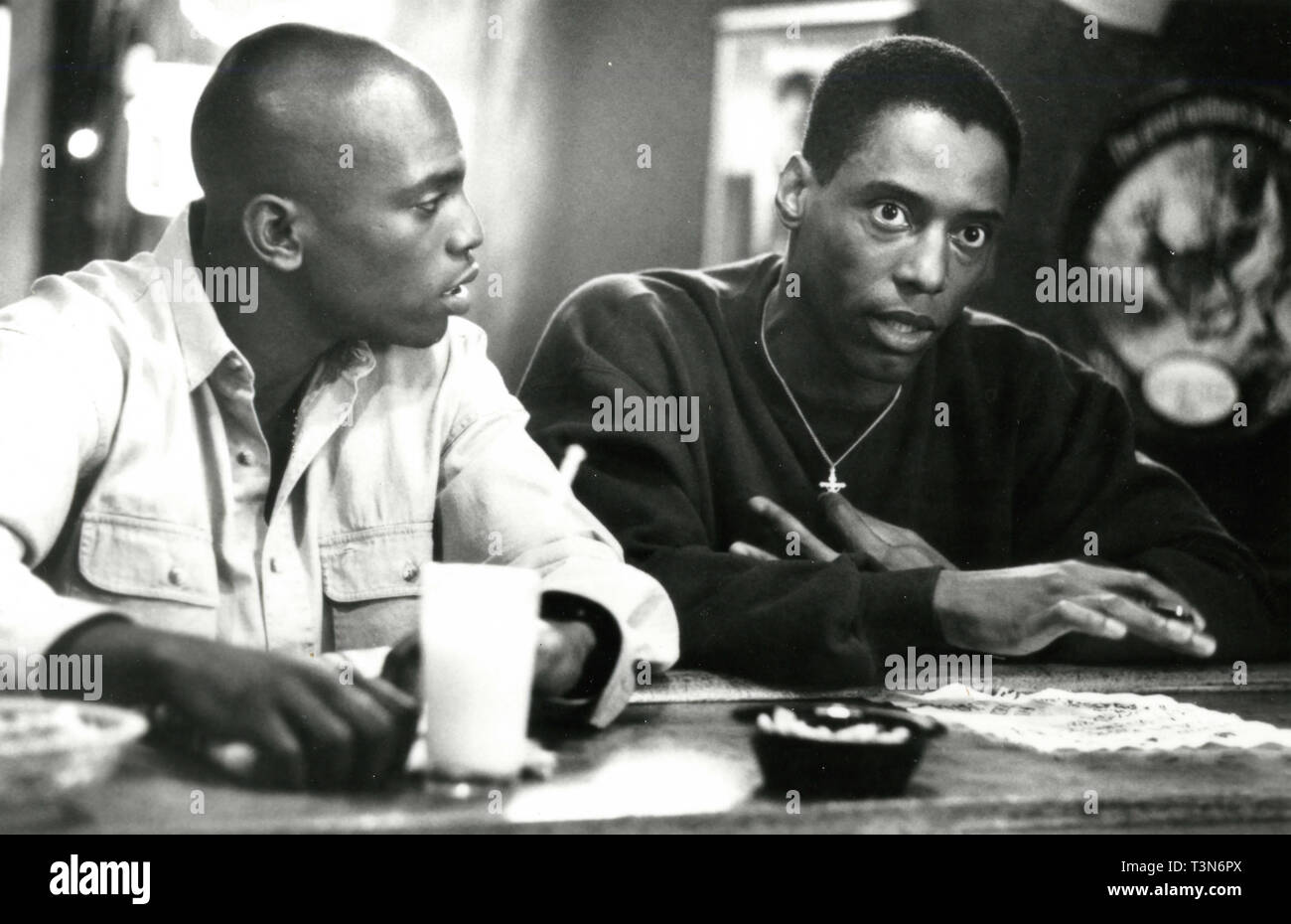 Mekhi Phifer and Isaiah Washington in the movie Clockers, 1995 Stock ...