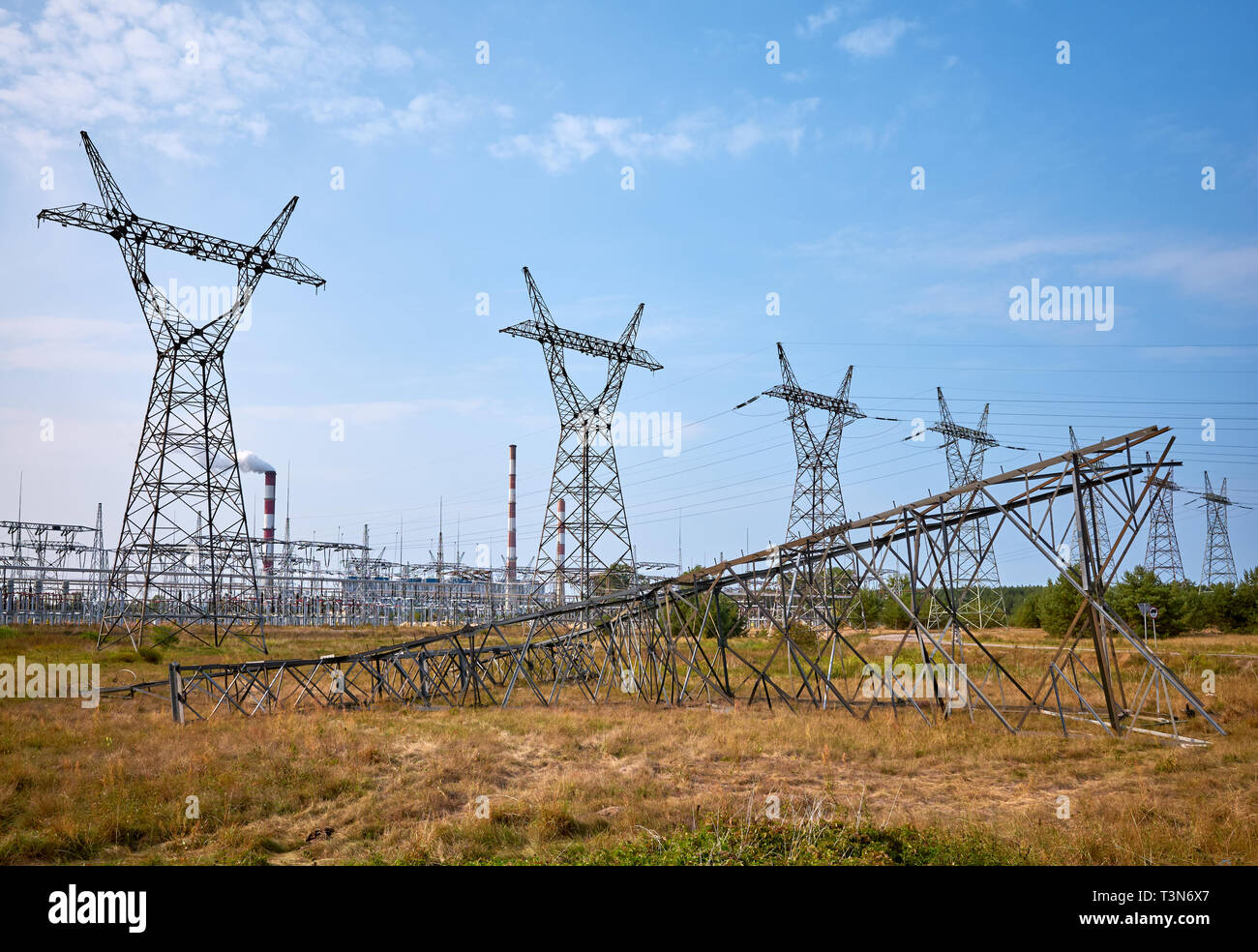 Tower cable line hi-res stock photography and images - Alamy
