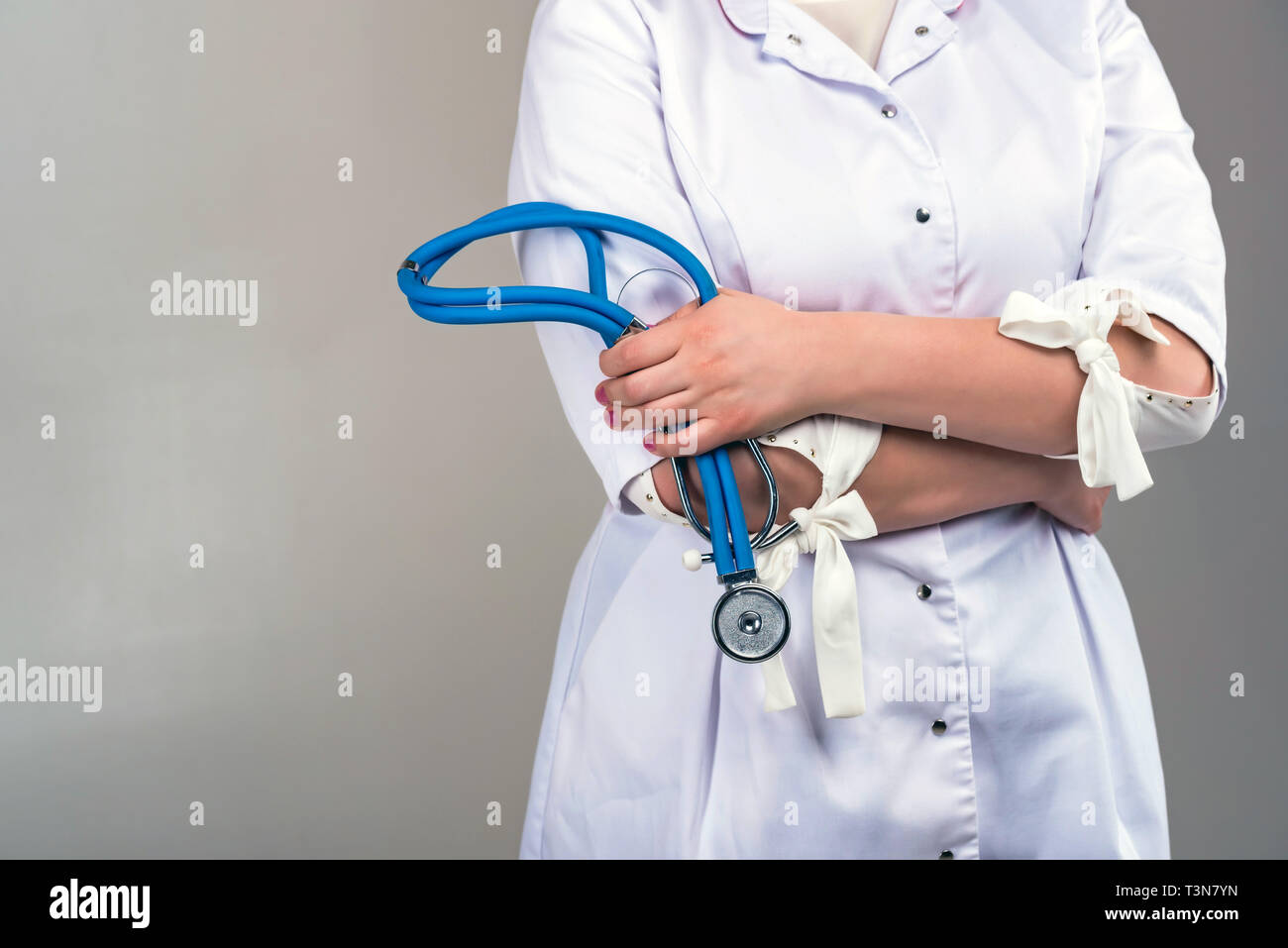 His hands crossed to the chest hi-res stock photography and images - Alamy