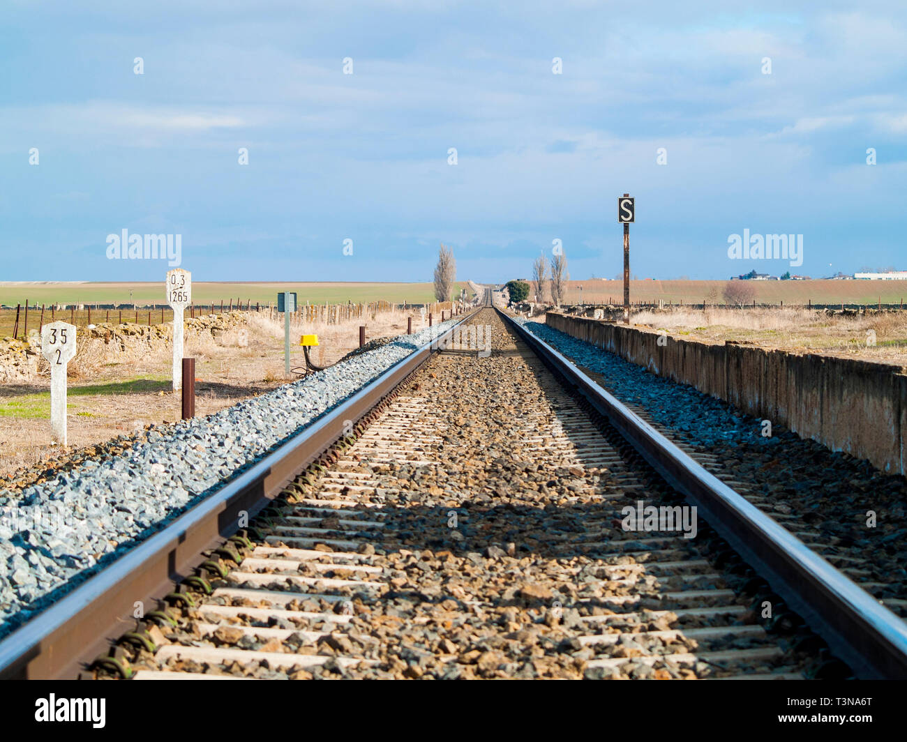 Rural landscape of a railway track Stock Photo - Alamy
