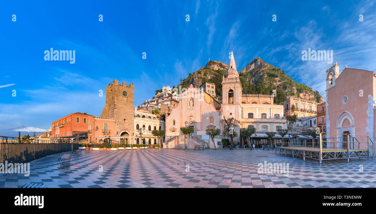 Beautiful landscape taormina italy hi-res stock photography and images ...