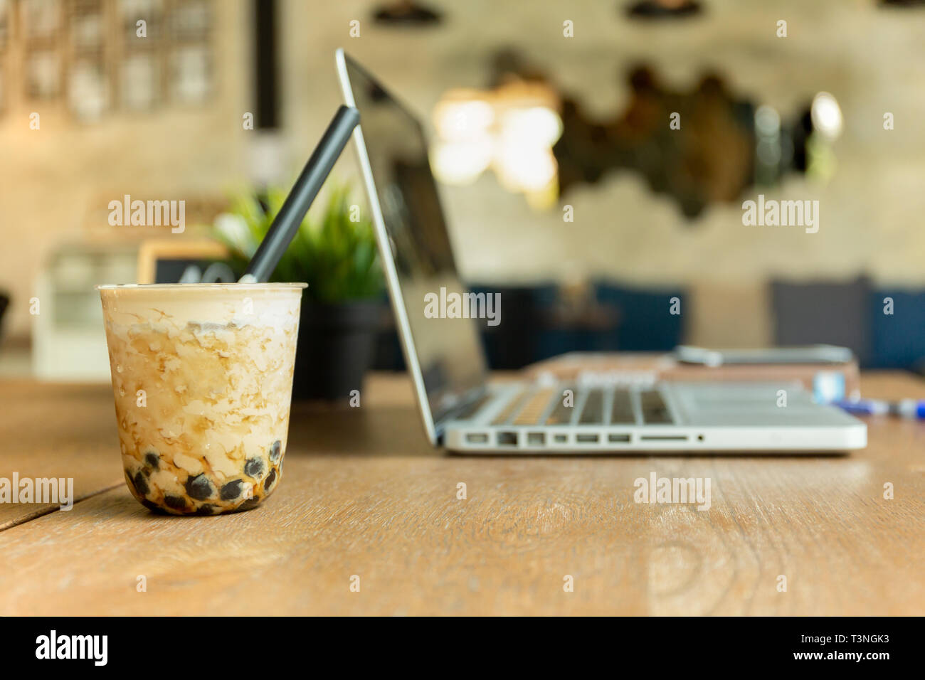 Pearl iced tea hi-res stock photography and images - Alamy