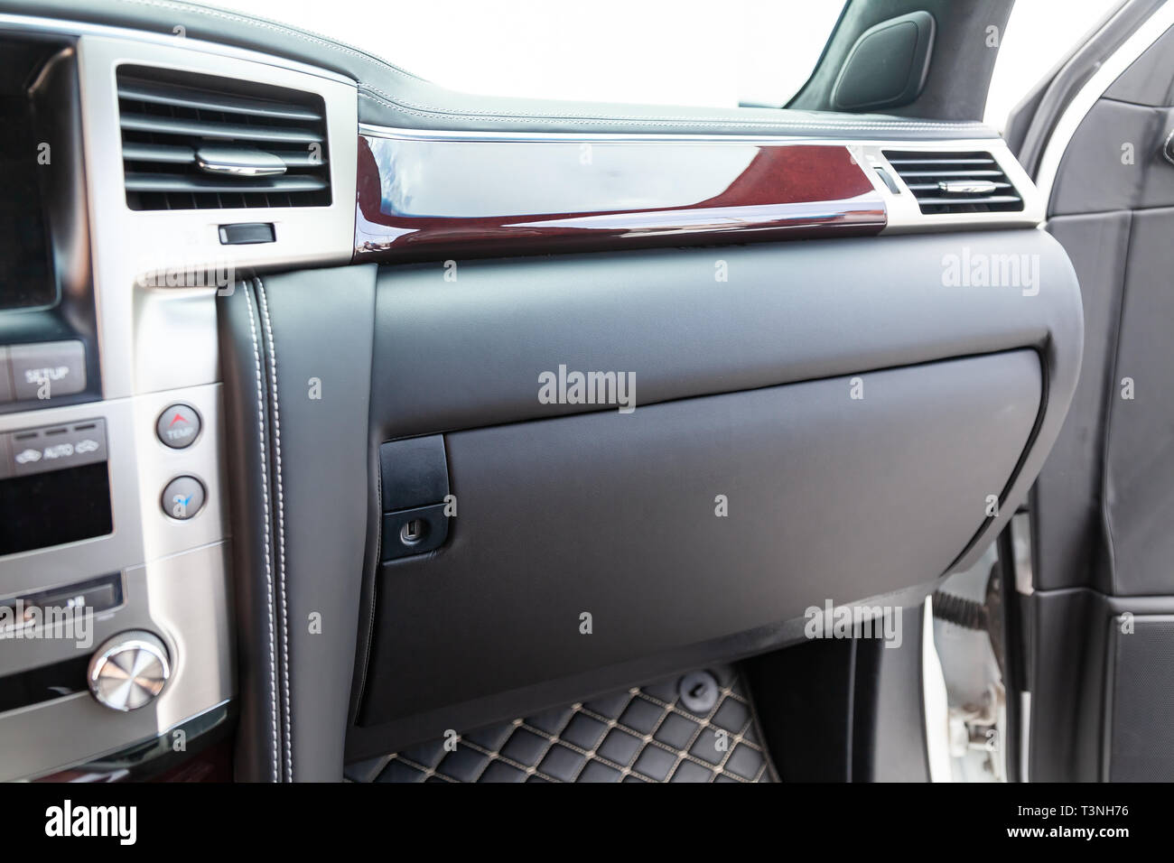 Car glove box hi-res stock photography and images - Alamy