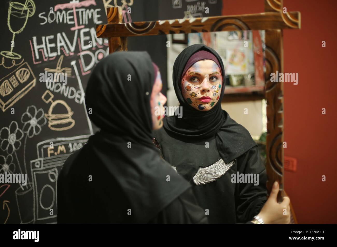 Gaza City, The Gaza Strip, Palestine. 10th Apr, 2019. Palestinian ...