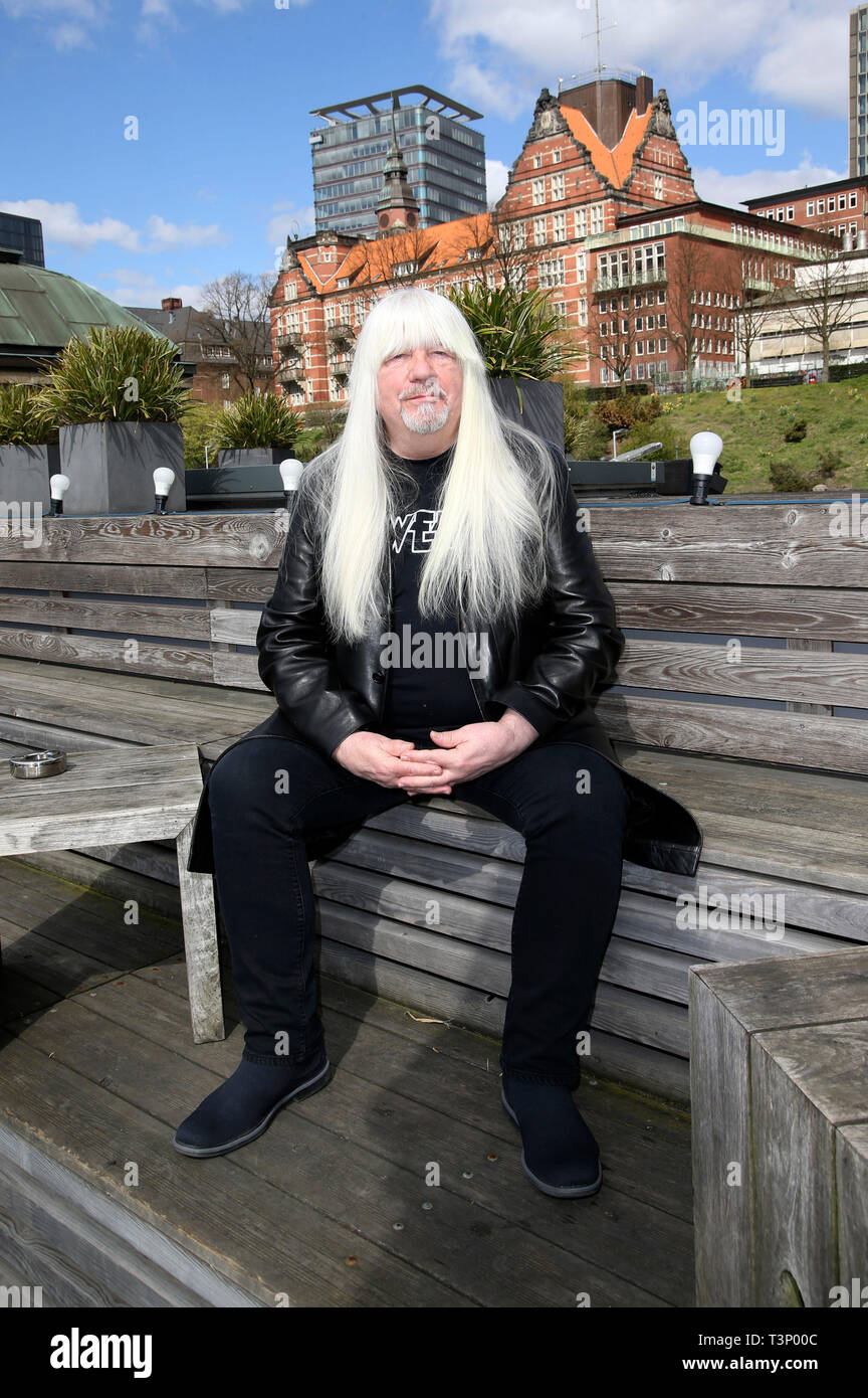 Andy Scott of The Sweet at the media day in the Hardrock Cafe on April ...
