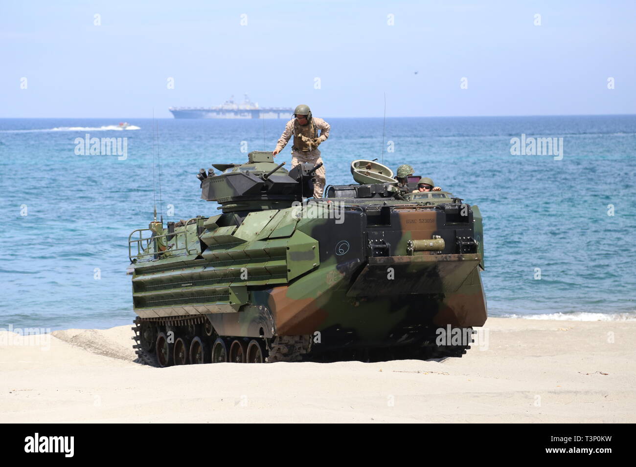 Balikatan, Zambales Province, Philippines. 11th Apr 2019. A U.S ...