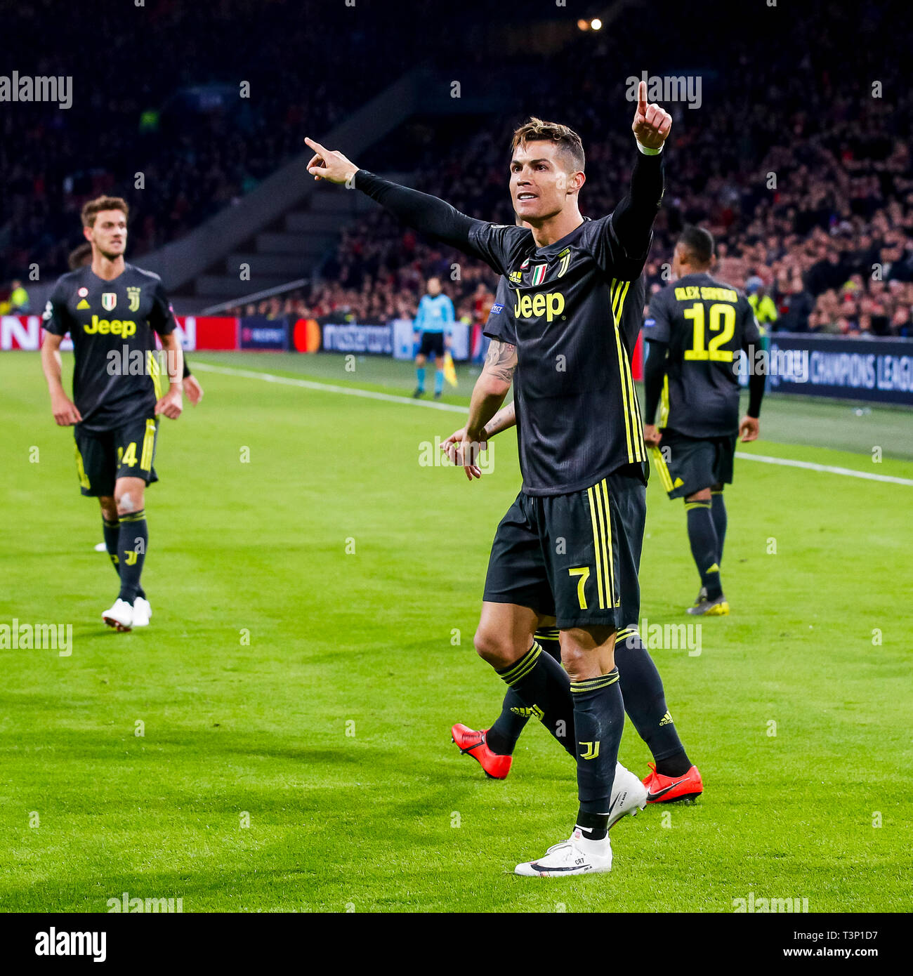 Ajax amsterdam ronaldo hi-res stock photography and images - Alamy