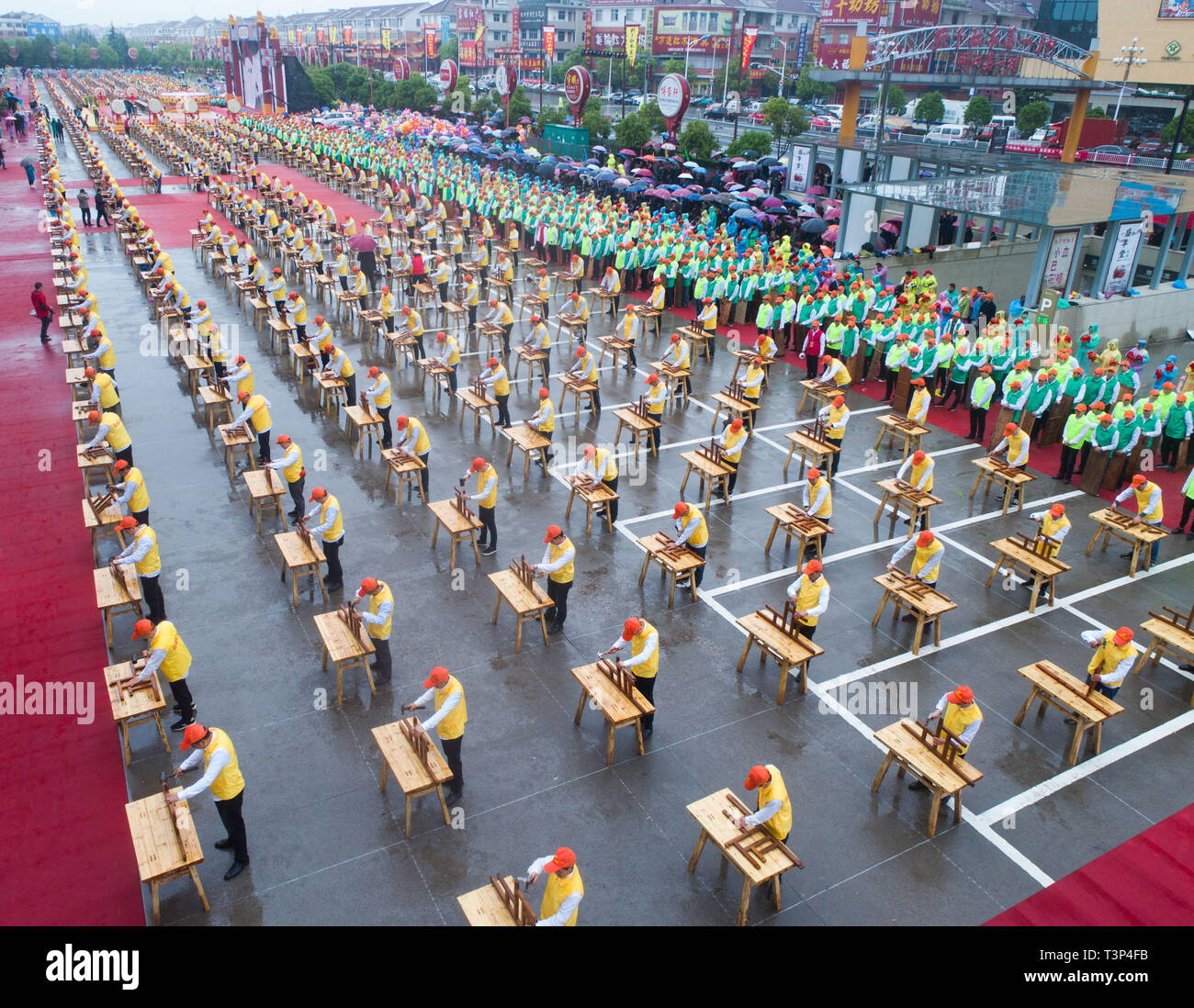 (190411) -- DONGYANG, April 11, 2019 (Xinhua) -- Aerial photo taken on ...