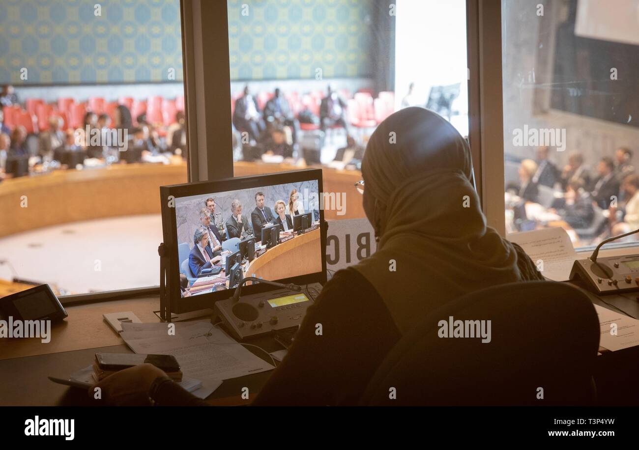 Interpreters booth hi-res stock photography and images - Alamy