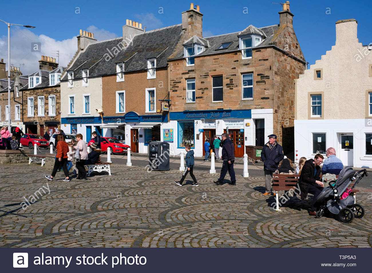 Kingdom of fife street hi-res stock photography and images - Alamy