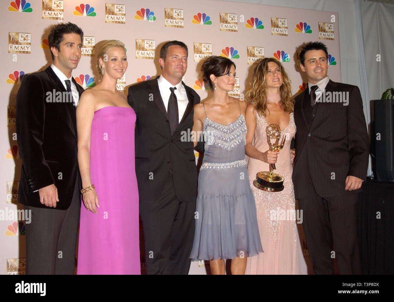 LOS ANGELES, CA. September 22, 2002: Friends stars DAVID SCHWIMMER ...