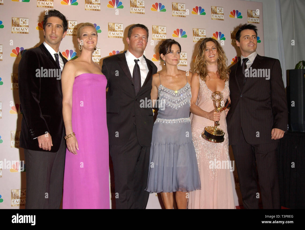 LOS ANGELES, CA. September 22, 2002: Friends stars DAVID SCHWIMMER ...