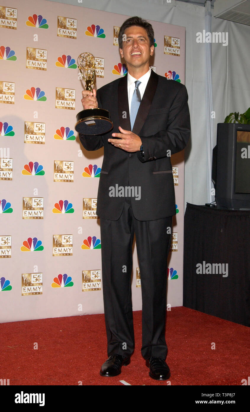 LOS ANGELES, CA. September 22, 2002: RAY ROMANO at the 2002 Emmy Awards ...