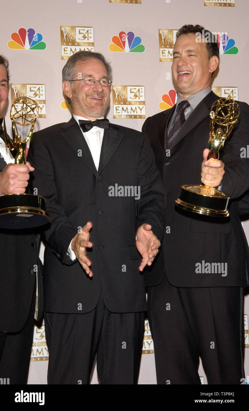 LOS ANGELES, CA. September 22, 2002: STEVEN SPIELBERG & TOM HANKS at ...