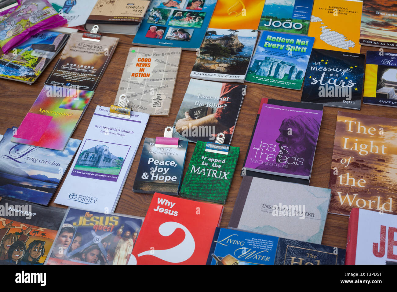 Pamphlets hi-res stock photography and images - Alamy
