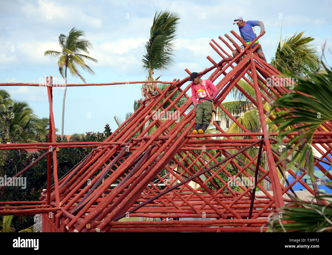 Construction workers in Varadero, Cuba Stock Photo - Alamy