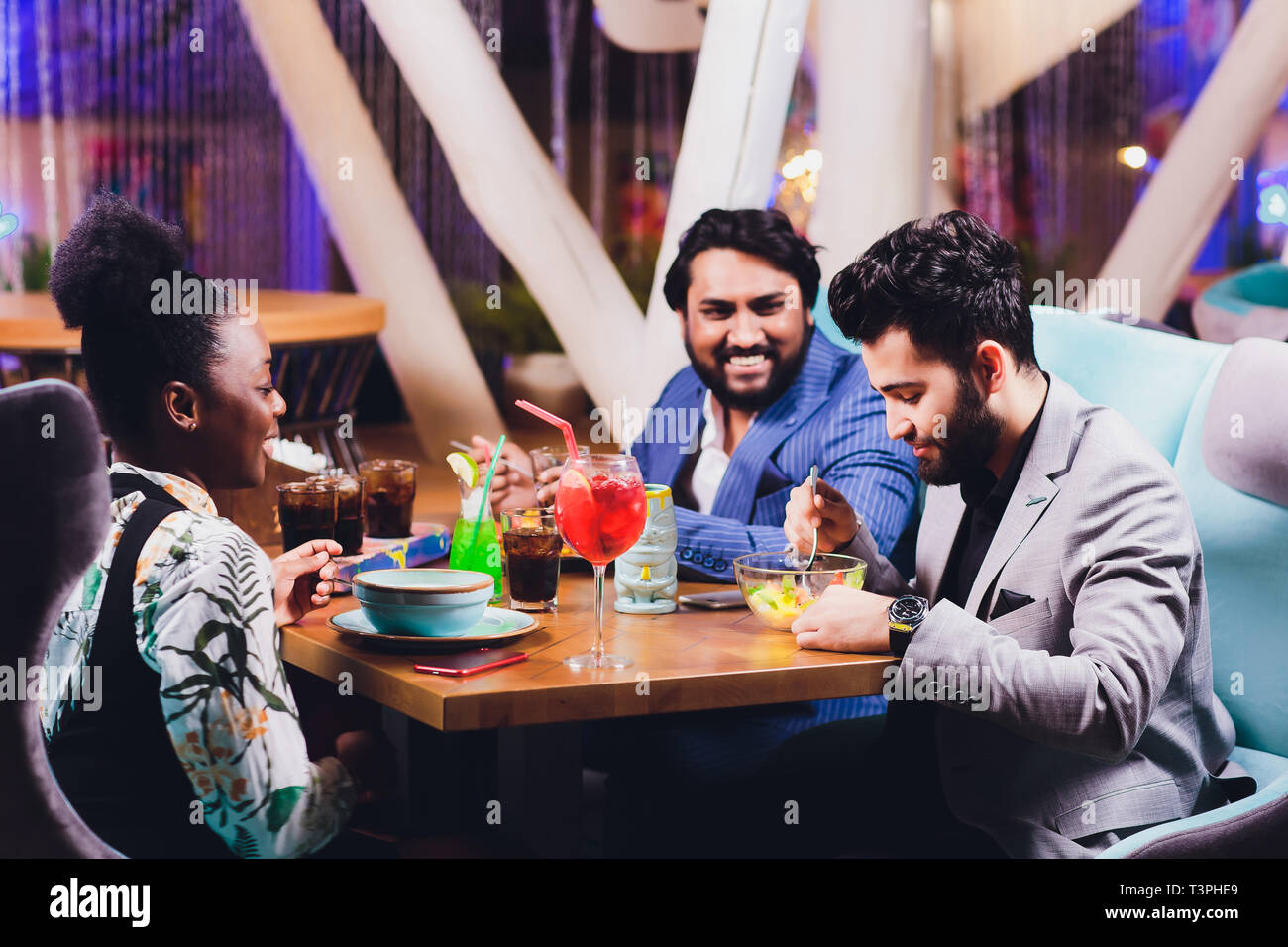 businessmen Friends having fun at the bar, drinking cocktails Stock ...