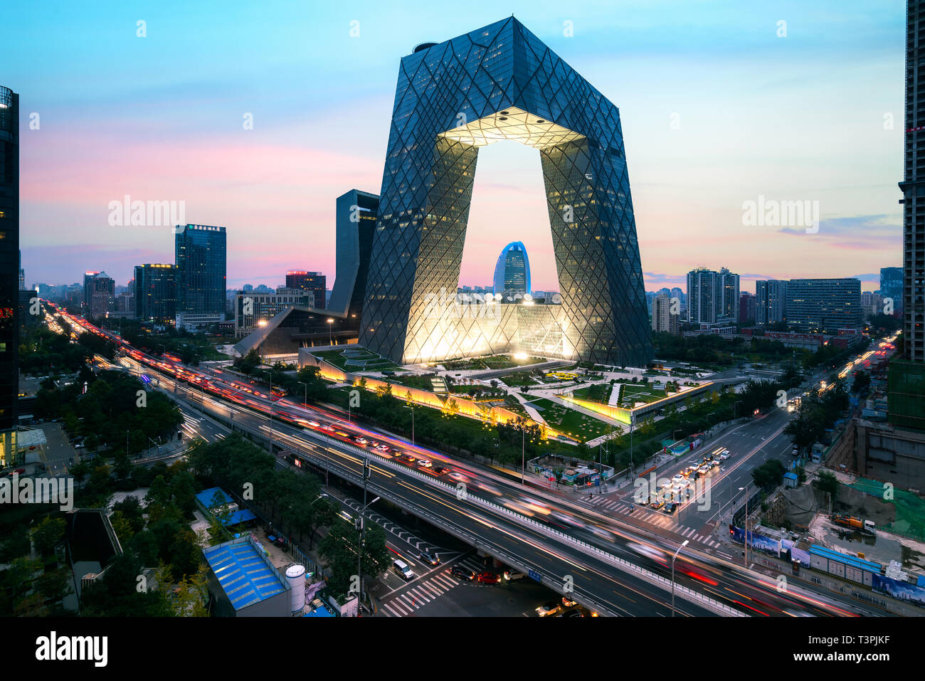 Bilding hi-res stock photography and images - Alamy