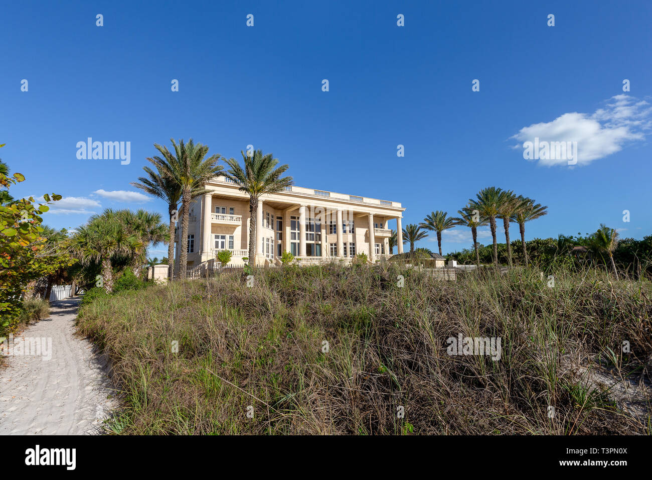 Siesta Key, FL - March 28, 2019: Siesta Key mansion and setting for MTV ...