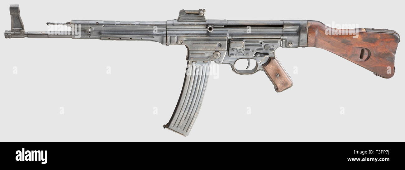 Stg 44 assault rifles hi-res stock photography and images - Alamy