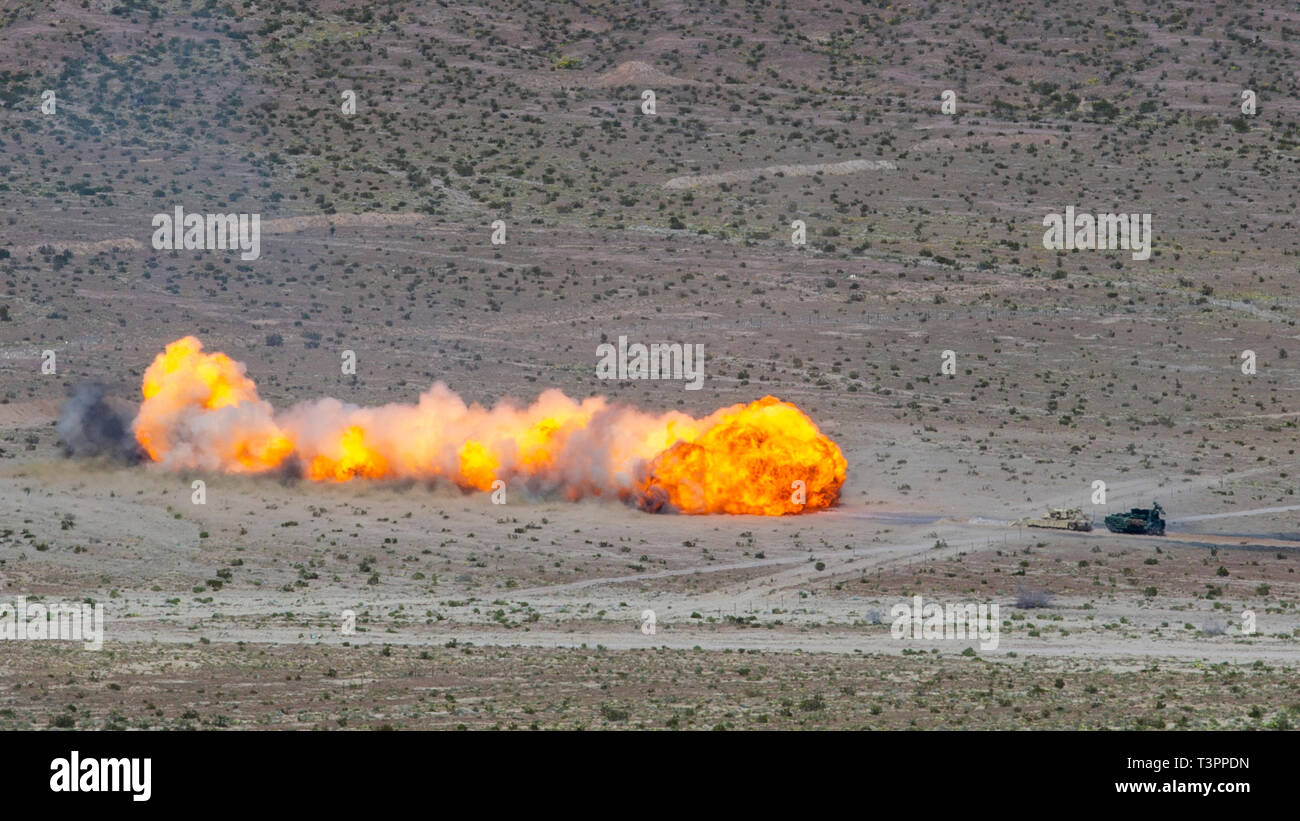 M1 assault breacher vehicle hi-res stock photography and images - Alamy