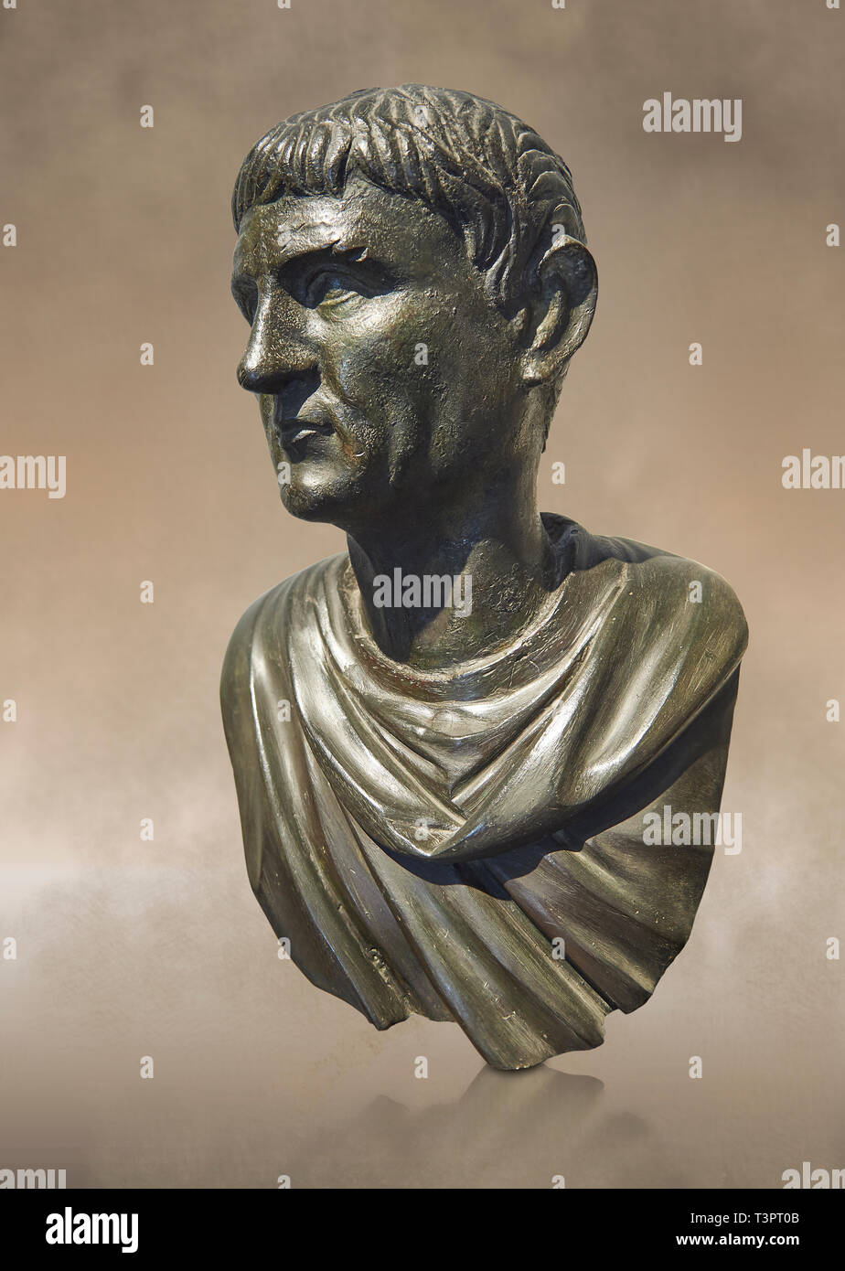 Roman bust museum hi-res stock photography and images - Alamy