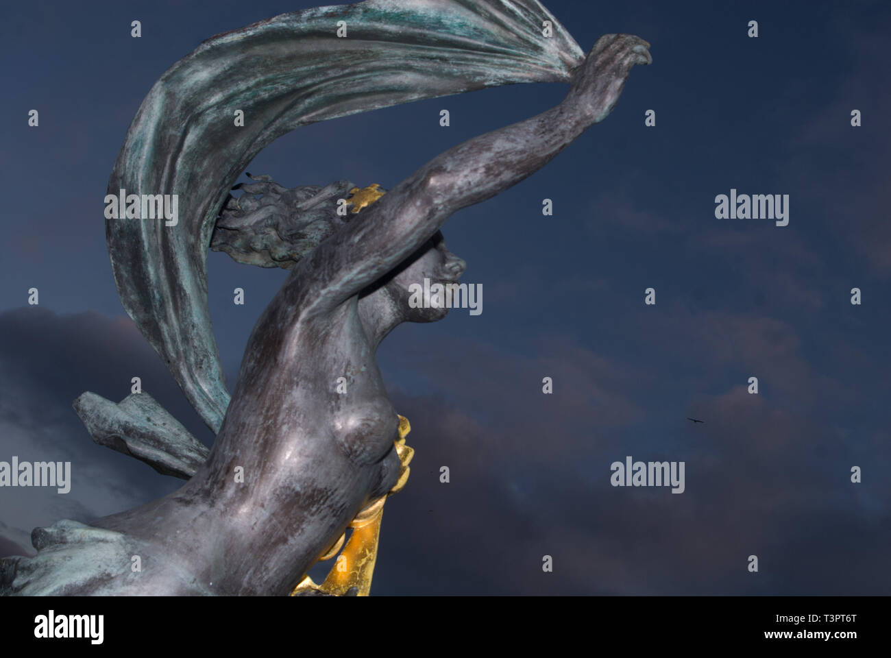 Spirit of south shields statue hi-res stock photography and images - Alamy