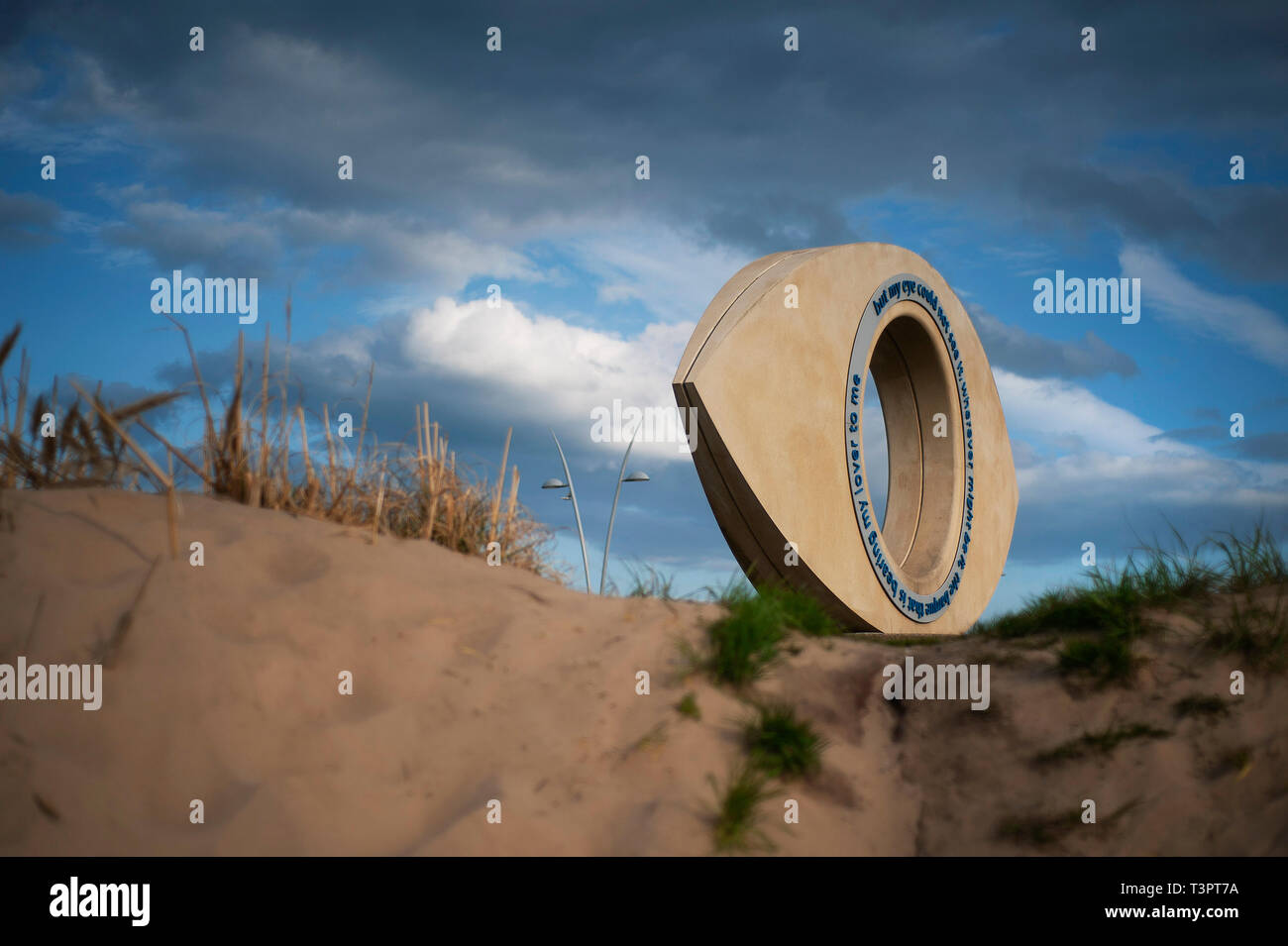 'The Eye' by sculptor Stephen Broadbent, Littlehaven promenade,South ...